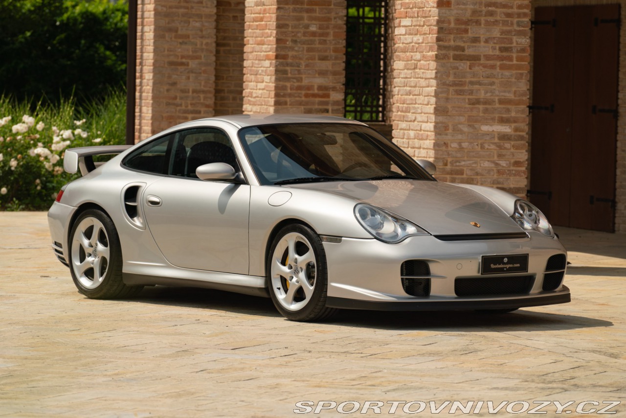Porsche 911 (996) GT2 2001