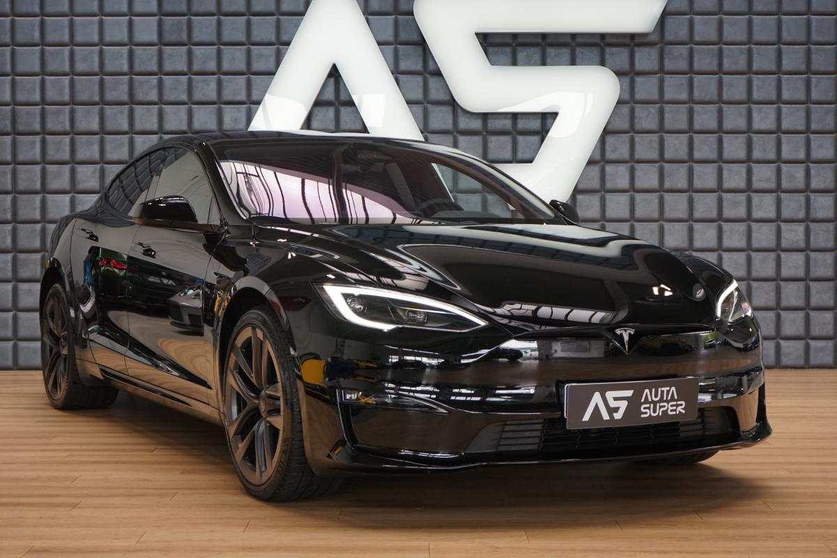 Tesla Model S Plaid 750kW Autopilot Pan 2022