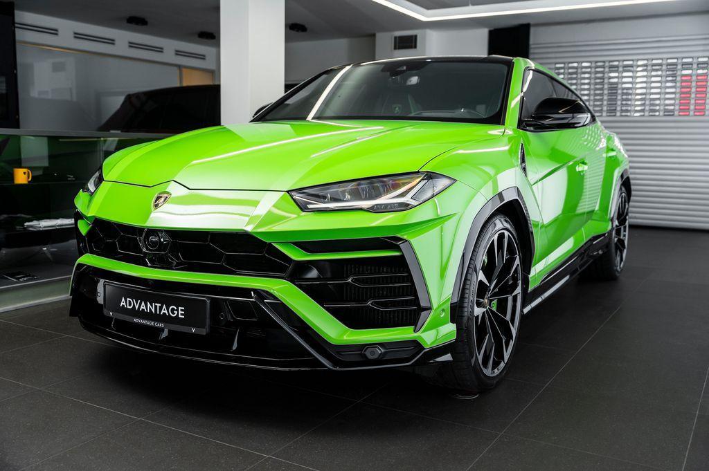 Lamborghini Urus Akrapovič/Carbon 2022