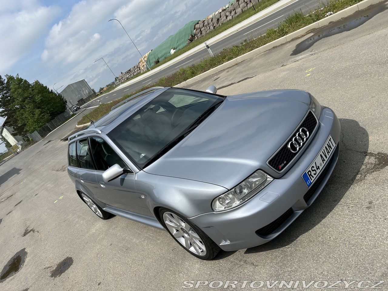Audi RS4 2000