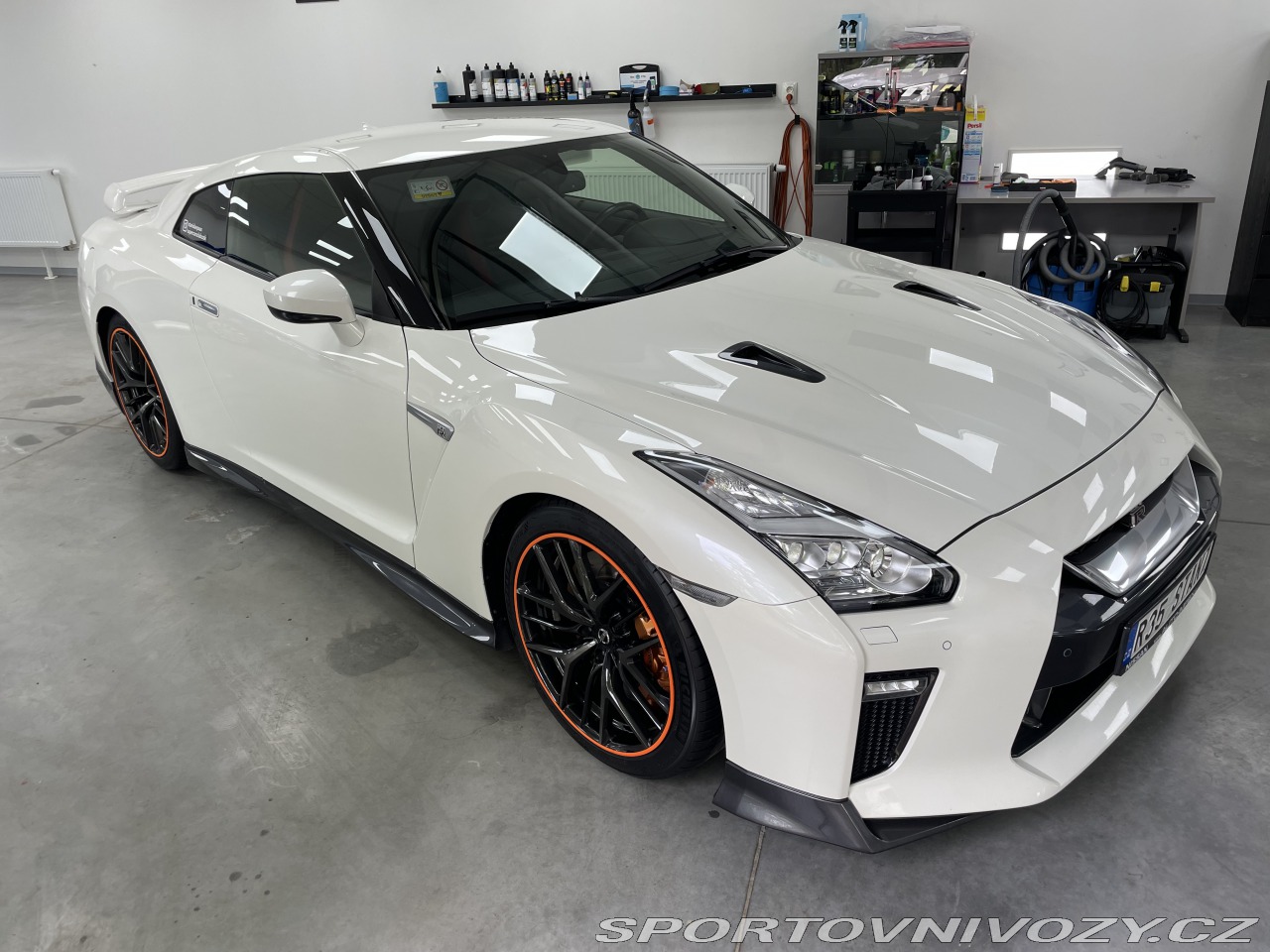 Nissan GT-R R35 - Black Edition 2017